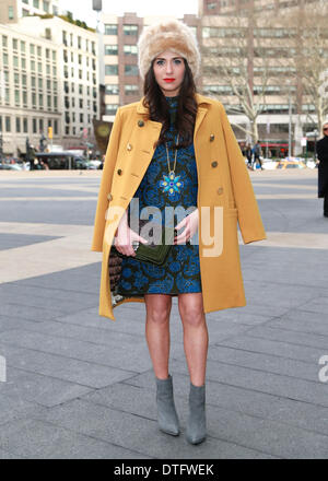 Elizabeth Savetsky arriving at the Betsey Johnson runway show in New ...