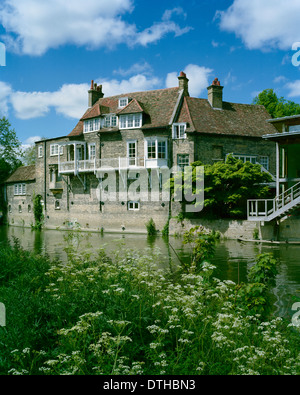 The Old Granary of Darwin College Cambridge Stock Photo - Alamy