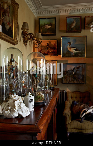 Liddie Holt artist of decorative domes in her home Stock Photo - Alamy