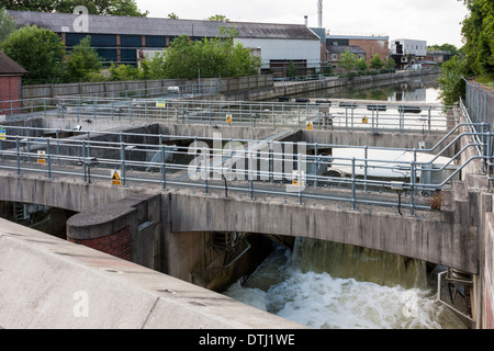 Jubilee River: a man-made flood prevention scheme. Taplow ...