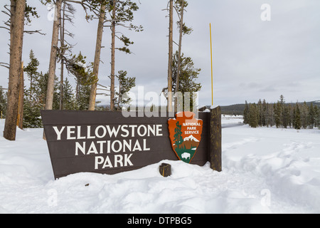 Yellowstone National Park entrance sign, West Yellowstone, Montana, USA ...