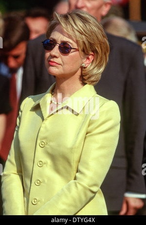 American First lady Hillary Rodham Clinton, left, meets with Diana ...