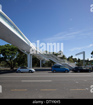 Point Resolution Bridge, Auckland, New Zealand. Architect: Warren and ...