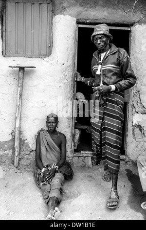 Mursi Couple, Jinka, Omo Valley, Ethiopia Stock Photo - Alamy