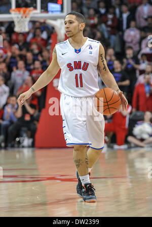 Southern Methodist Mustangs guard Nic Moore (11) shoots free throws in ...