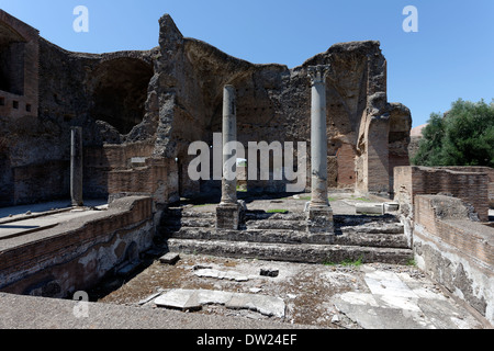 The Thermae con Heliocaminus which are oldest baths at Villa Adriana ...