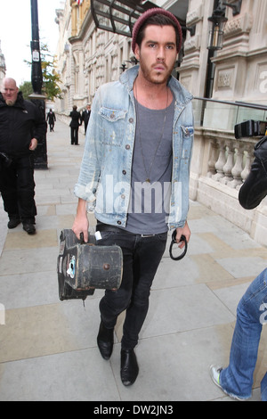 Adam Burridge 'The X Factor' final contestants head to rehearsals ...