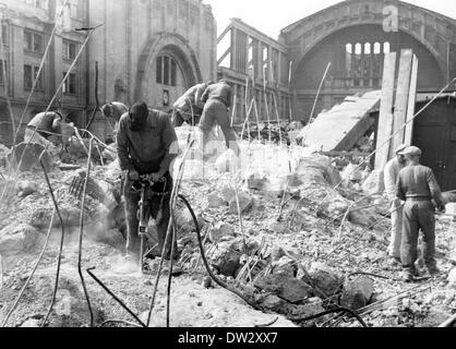 World War 2 destruction and Post war reconstruction in Caen, France ...