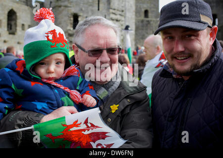 Welsh folk singer DAFYDD IWAN on stage at the National Eisteddfod of ...