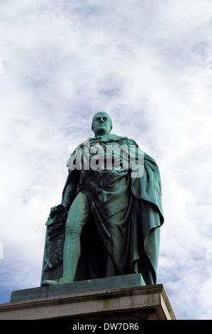 Statue of the Second Marquees of Bute by John Evan Thomas, Callaghan ...