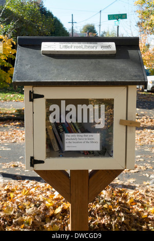 Neighborhood library box, free community book sharing in Portland Stock ...