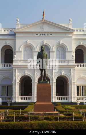 Colombo Sri Lanka National Museum 8th Century Kuvera'a Treasure Stock ...