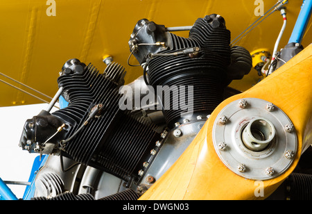 Vintage Prop Airplane Nose Engine propeller Stock Photo - Alamy