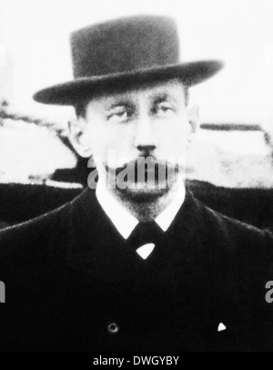 Vintage photo of Roald Amundsen Stock Photo - Alamy