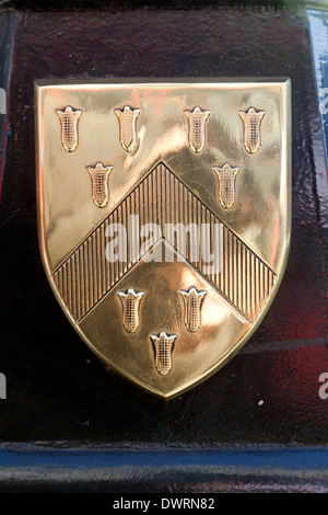 Coat of arms of the Worshipful Company of Grocers - God Grant Grace ...