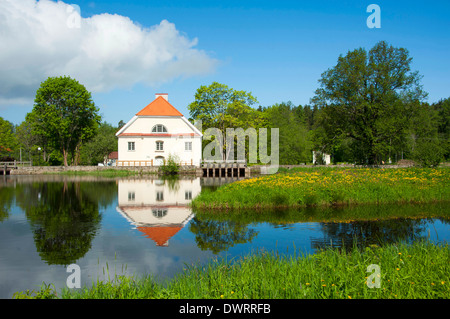 Vihula manor, Vihula Stock Photo - Alamy