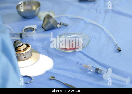 Transplant cornea eye surgery Stock Photo - Alamy