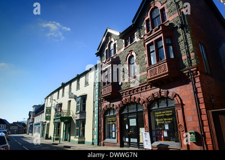 UK Wales Powys Rhayader town centre historic Old Swan Pub now tea room ...