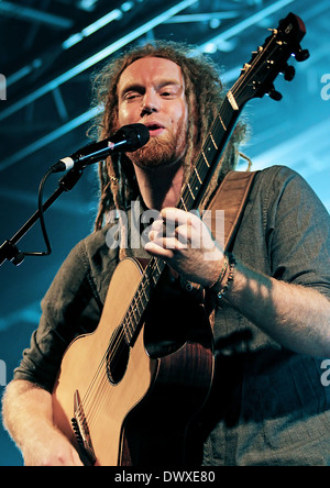 Newton Faulkner performing at Liverpool O2 Academy. Liverpool, England ...