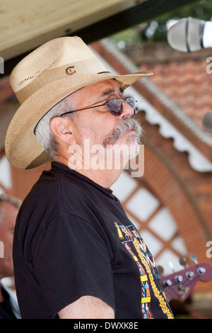 Paul Shuttleworth formerly of the Kursaal Flyers performing at the ...