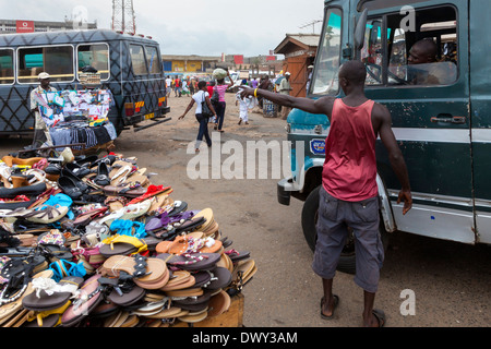 Bus station and market at Kaneshie, Accra, Ghana, Africa Stock Photo ...