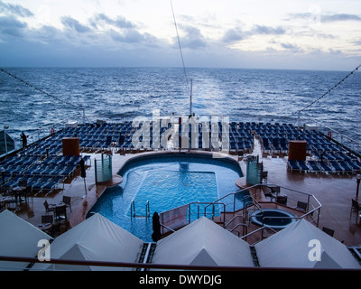 Eurodam cruise ship pool Stock Photo - Alamy