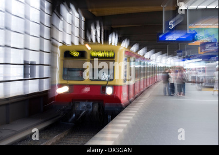 S- train series 485 Stock Photo - Alamy