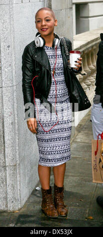 The X Factor finalist Jade Ellis looking fresh-faced outside her hotel ...