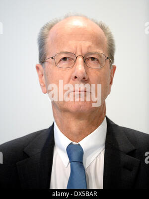 Stuttgart, Germany. 18th Mar, 2014. Members of the board of ...