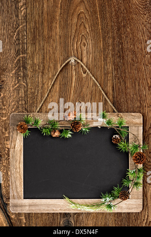 Christmas and New Year background with empty notepad, pen and christmas ...