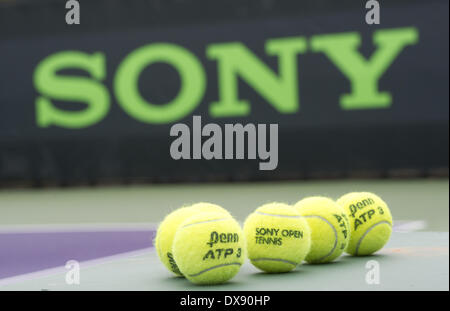 Key Biscayne, Florida, USA. 20th March, 2018. Cliff Drysdale attends ...