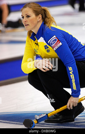 Sweden-Canada world championship in Sweden 1981.Barry Long shoots ...