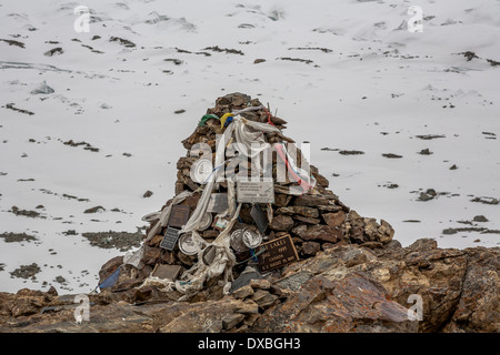 K2 Memorial near K2 Basecamp Stock Photo - Alamy
