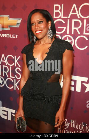 Regina King Black Girl Rock! 2012 at The Loews Paradise Theater ...