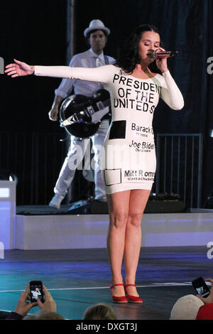 Katy Perry The 'America Forward' grassroots event at Doolittle Park Las ...