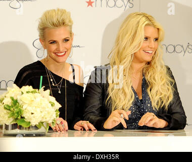 Ashlee Simpson and Jessica Simpson The Simpson sisters attend an ...