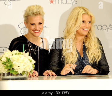 Ashlee Simpson and Jessica Simpson The Simpson sisters attend an ...