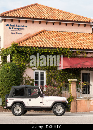 Pink Stucco Spanish Type Building and Palm Trees, Fort Lauderdale, FL ...