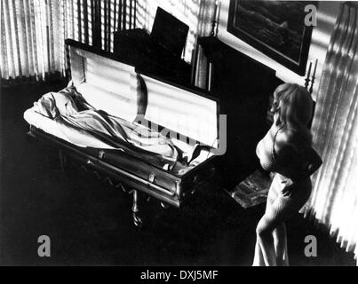 BENEATH THE VALLEY OF THE ULTRA VIXENS (1979) ANN MARIE BVVI 007 Stock ...