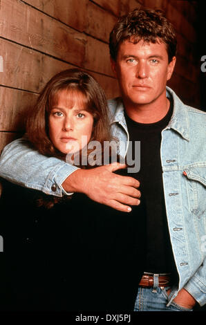 BETRAYED, Debra Winger, Tom Berenger, 1988 Stock Photo - Alamy