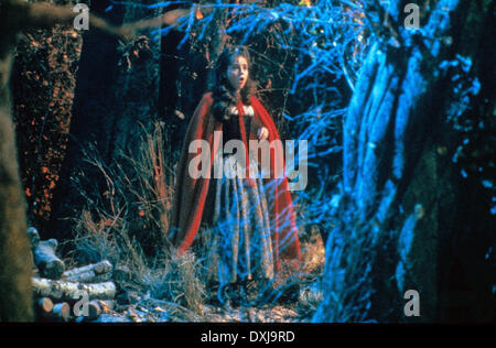 SARAH PATTERSON, THE COMPANY OF WOLVES, 1984 Stock Photo - Alamy