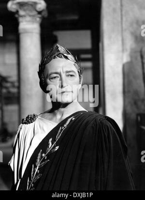 CAESAR AND CLEOPATRA, Claude Rains as Julius Caesar, 1945 Stock Photo ...
