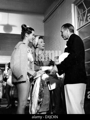 THE ENTERTAINER, Shirley Anne Field, Laurence Olivier, 1960 Stock Photo ...