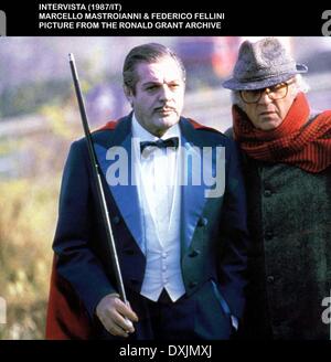 INTERVISTA, Marcello Mastroianni, Federico Fellini, 1987 Stock Photo ...