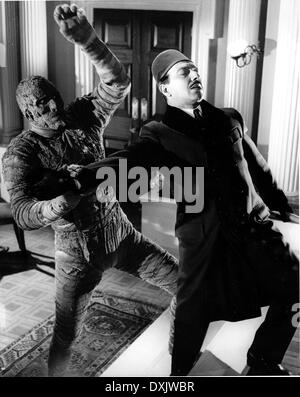 THE MUMMY HAMMER FILM PRODUCTIONS CHRISTOPHER LEE Date: 1959 Stock ...