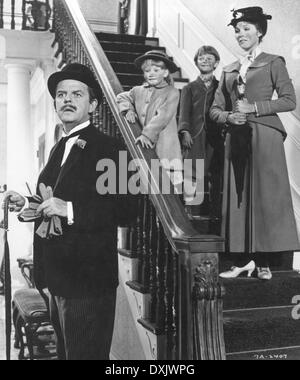 JULIE ANDREWS, MATTHEW GARBER, KAREN DOTRICE, MARY POPPINS, 1964 Stock ...