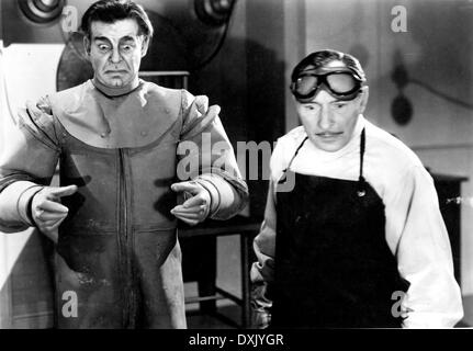 MAN MADE MONSTER, Lon Chaney, Jr., Lionel Atwill, 1941 Stock Photo - Alamy