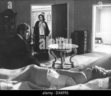 Elizabeth Taylor / Zee and Co 1972 directed by Brian G. Hutton Stock ...