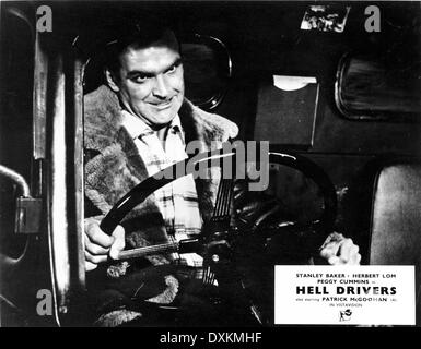 HELL DRIVERS (1957) STANLEY BAKER HELD 001 Stock Photo - Alamy