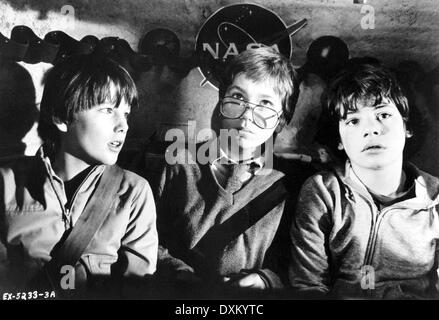 EXPLORERS (1985) ETHAN HAWKE, JASON PRESSON, RIVER PHOENIX, AMANDA ...